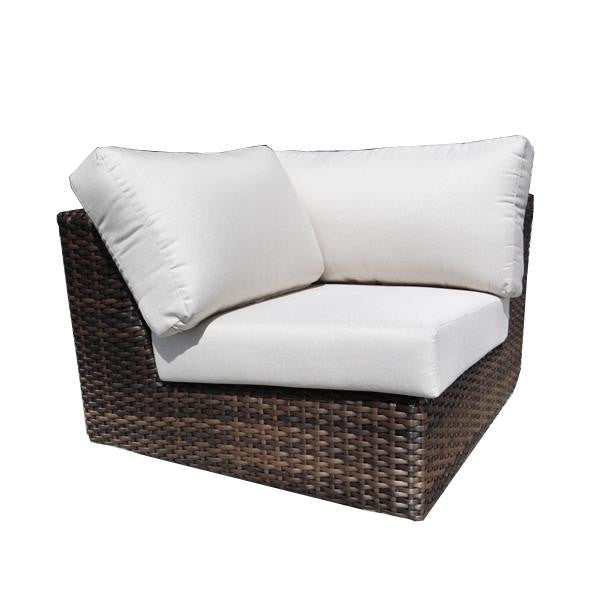 Louvre Outdoor Corner Module | Moss Danforth